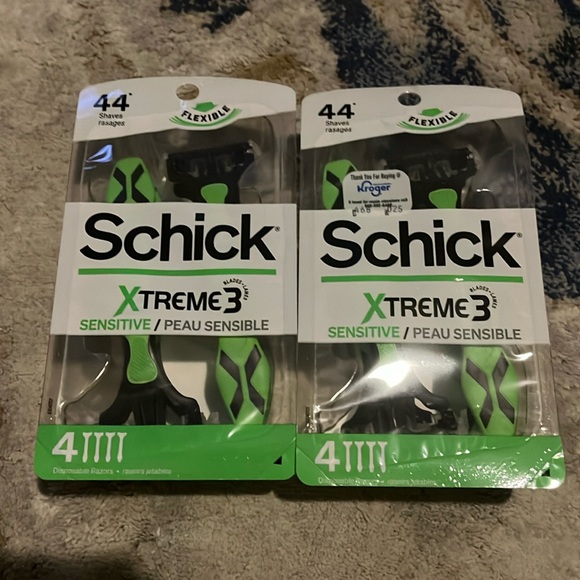 Schick | Grooming | Nwt Schick Xtreme 3 Disposable Razors | Poshmark
